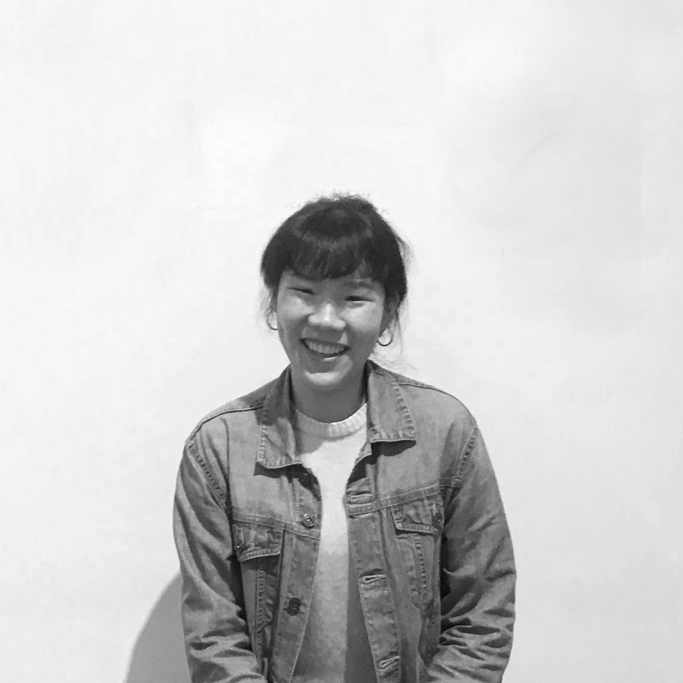 People following Tsai Tung Li