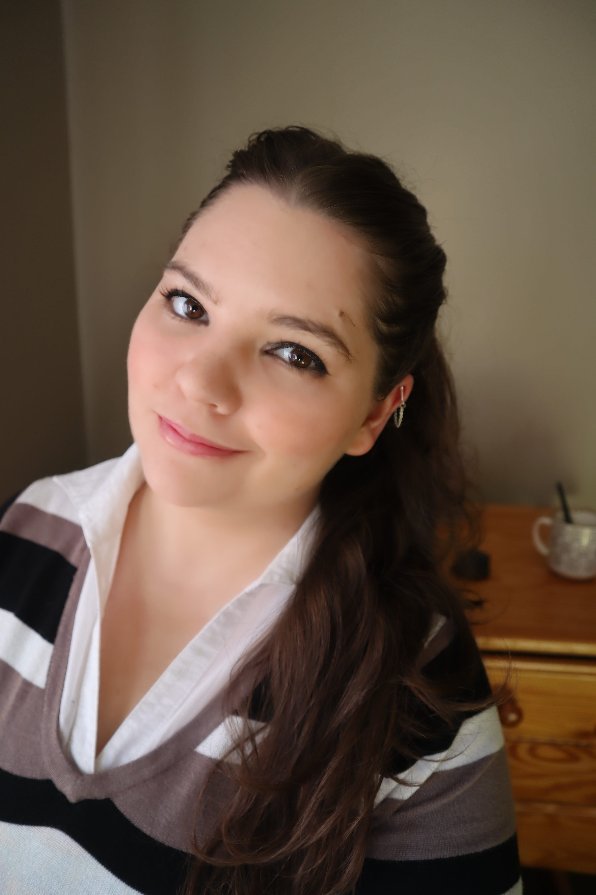 Monique Oberholzer – Medium