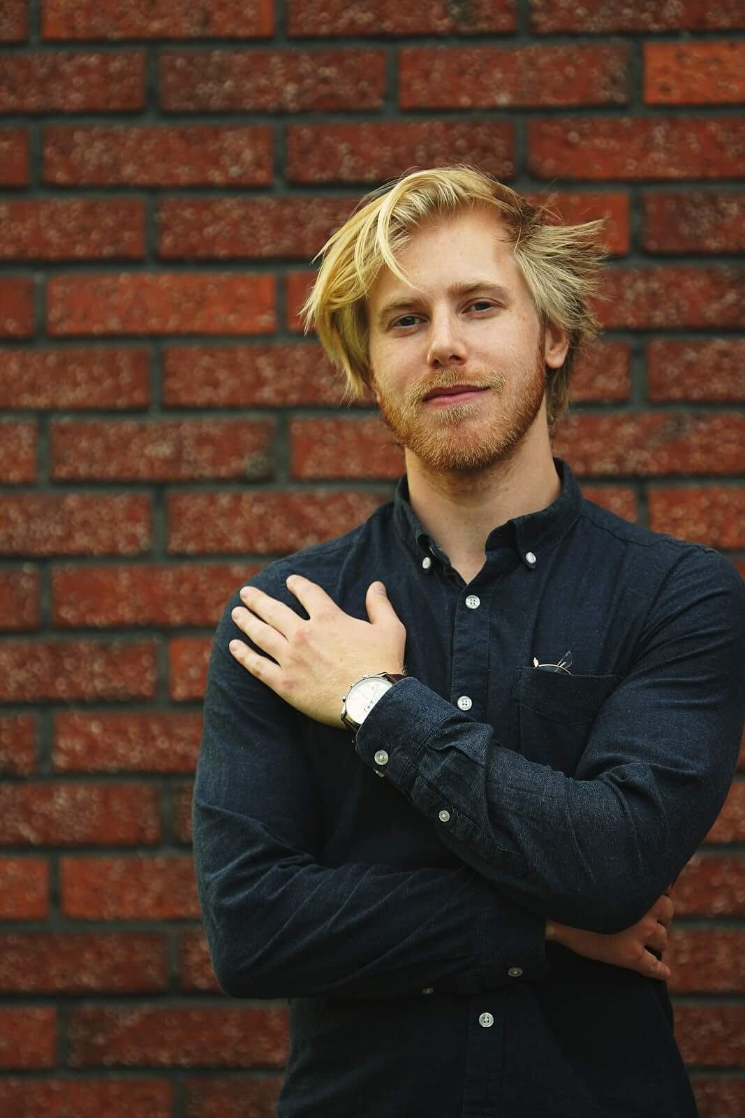 John Hult – Medium