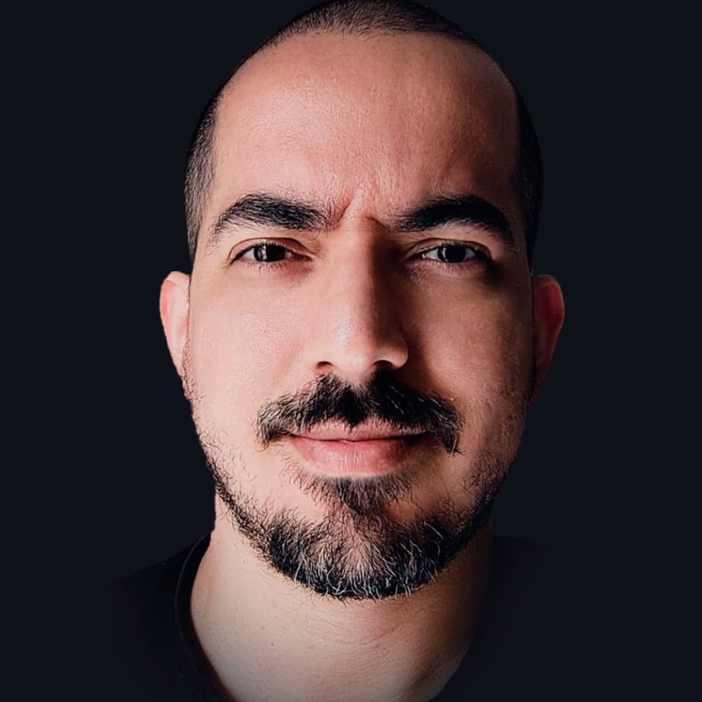 Felipe Leite – Medium