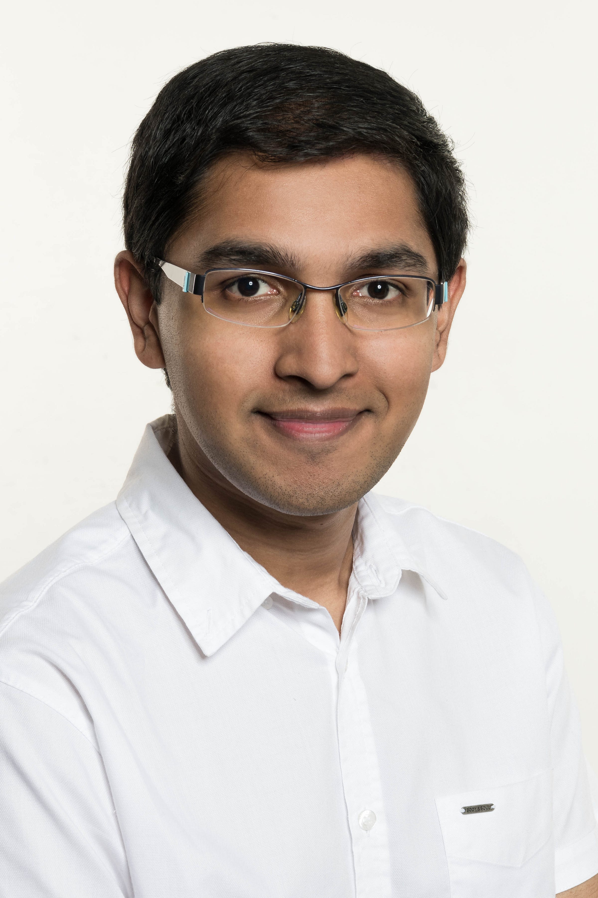 Reshen Naraynassamy – Medium
