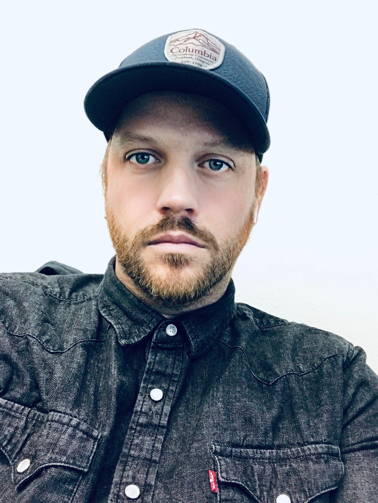 Alexander Moore – Medium