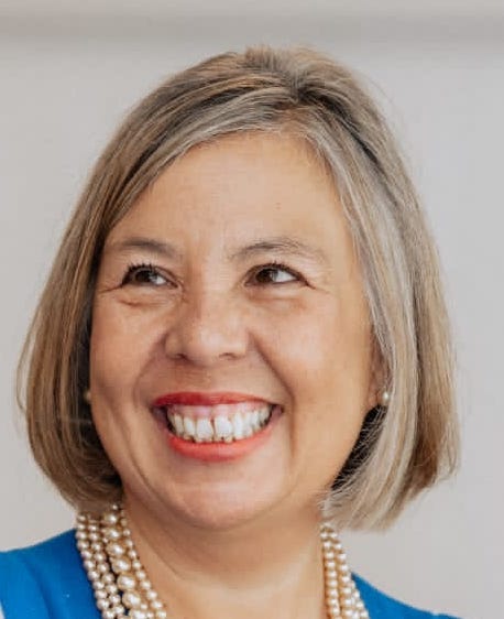 Gillian James – Medium