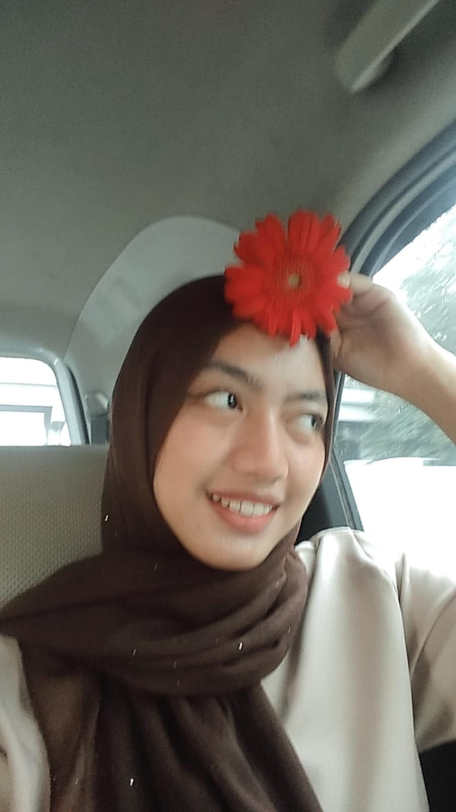 Adinda Diah – Medium