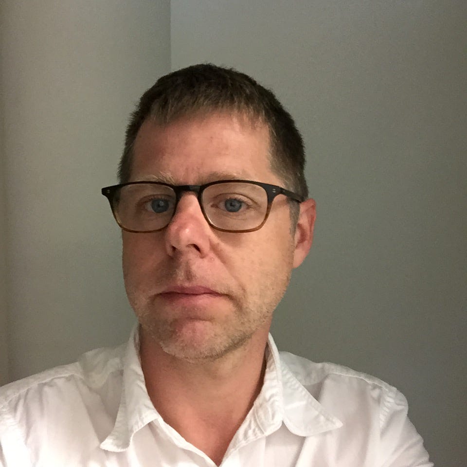 Iain Lowe – Medium