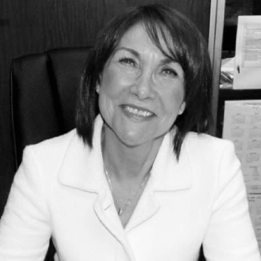 Elsa Petersen – Medium