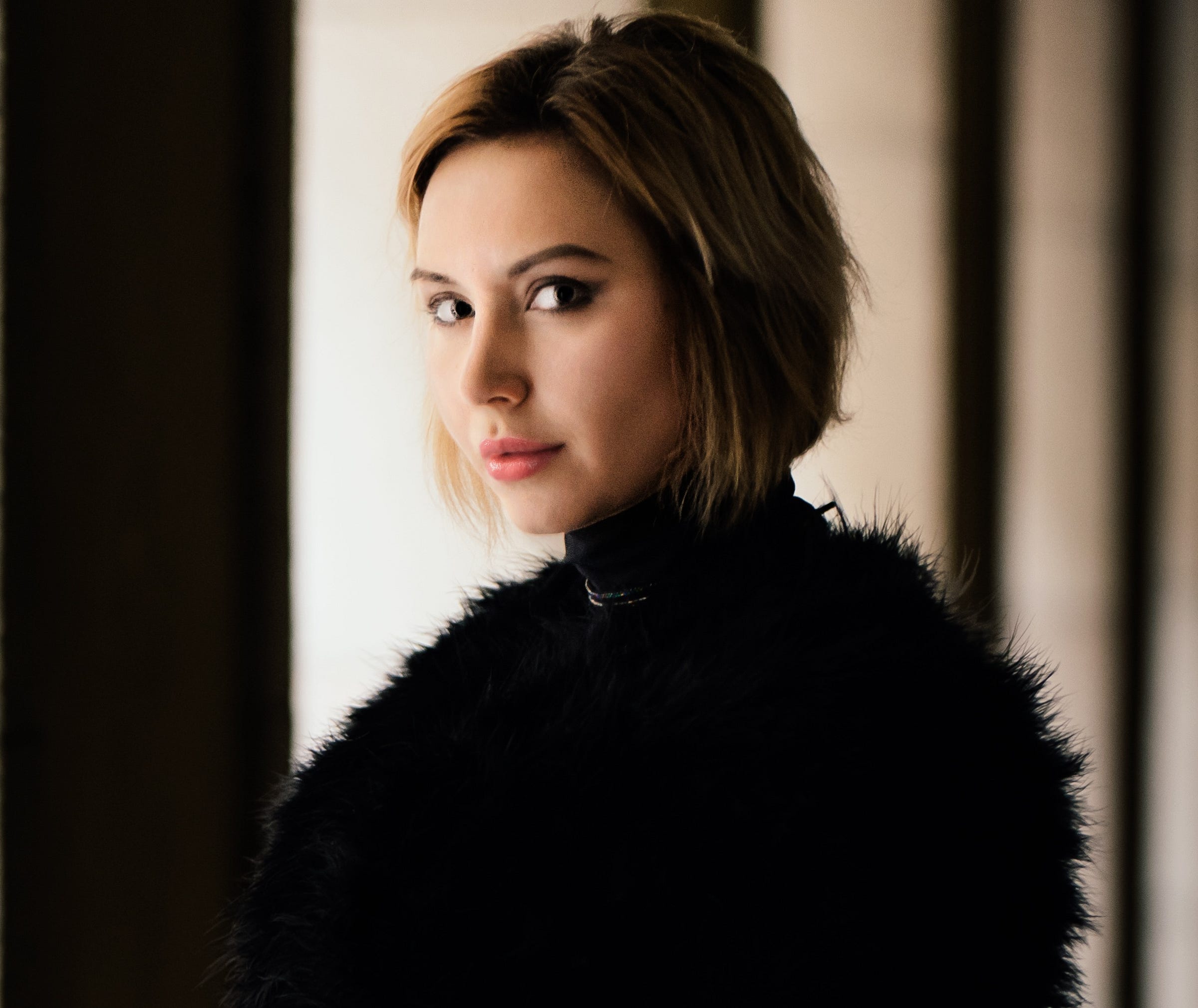 Anna Bekh – Medium
