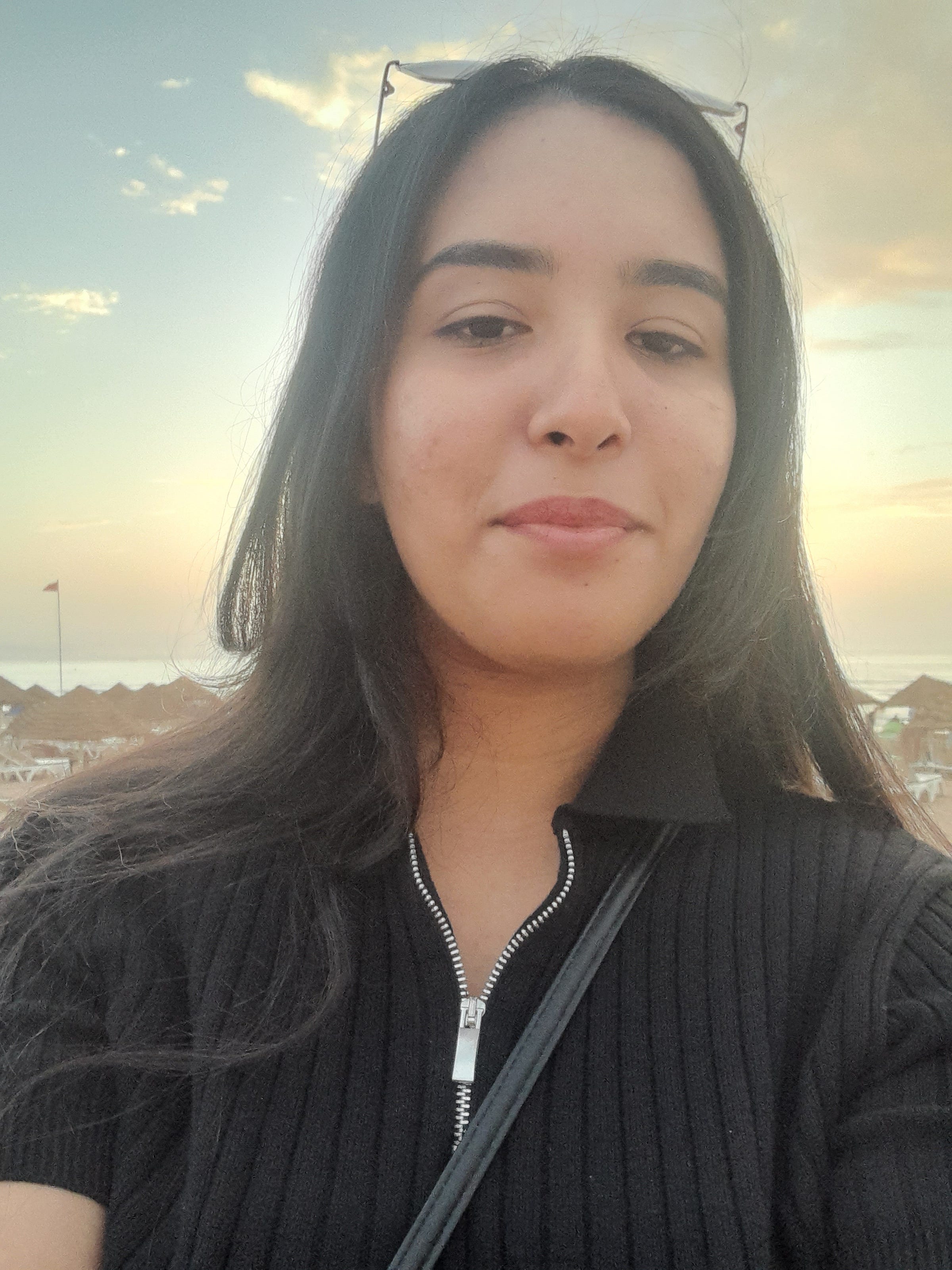Oumaima Fisaoui – Medium