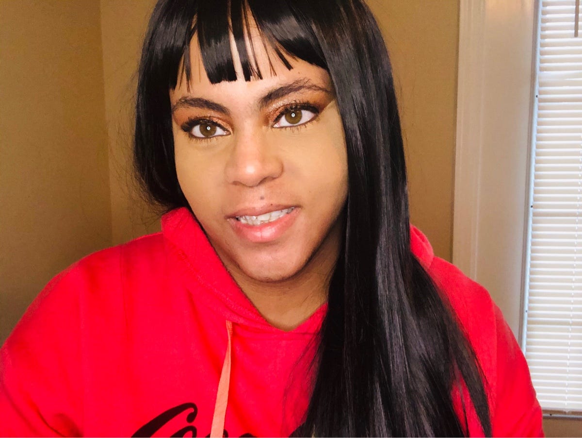 People following Veronica Simmons