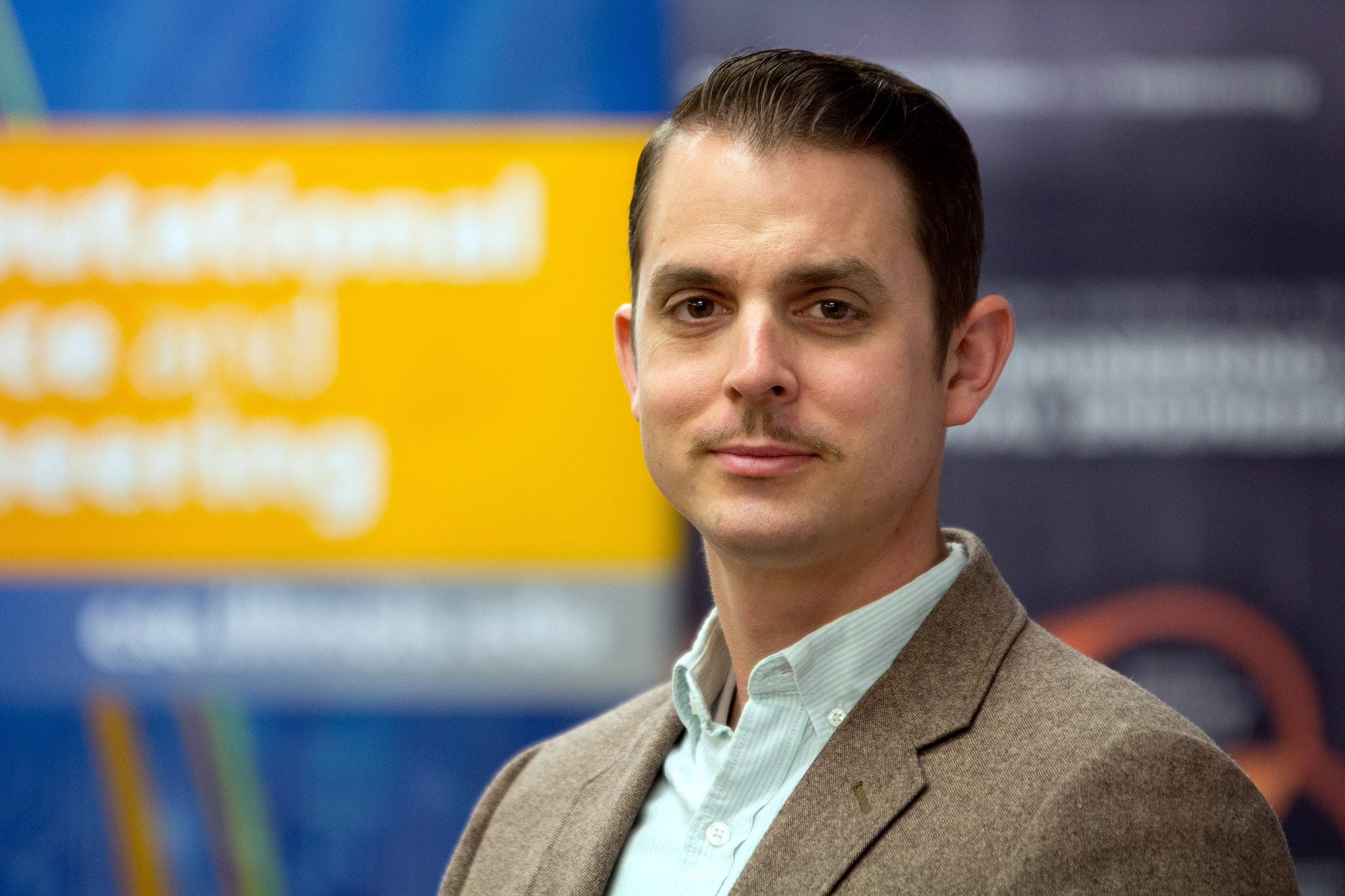 Neal Davis – Medium