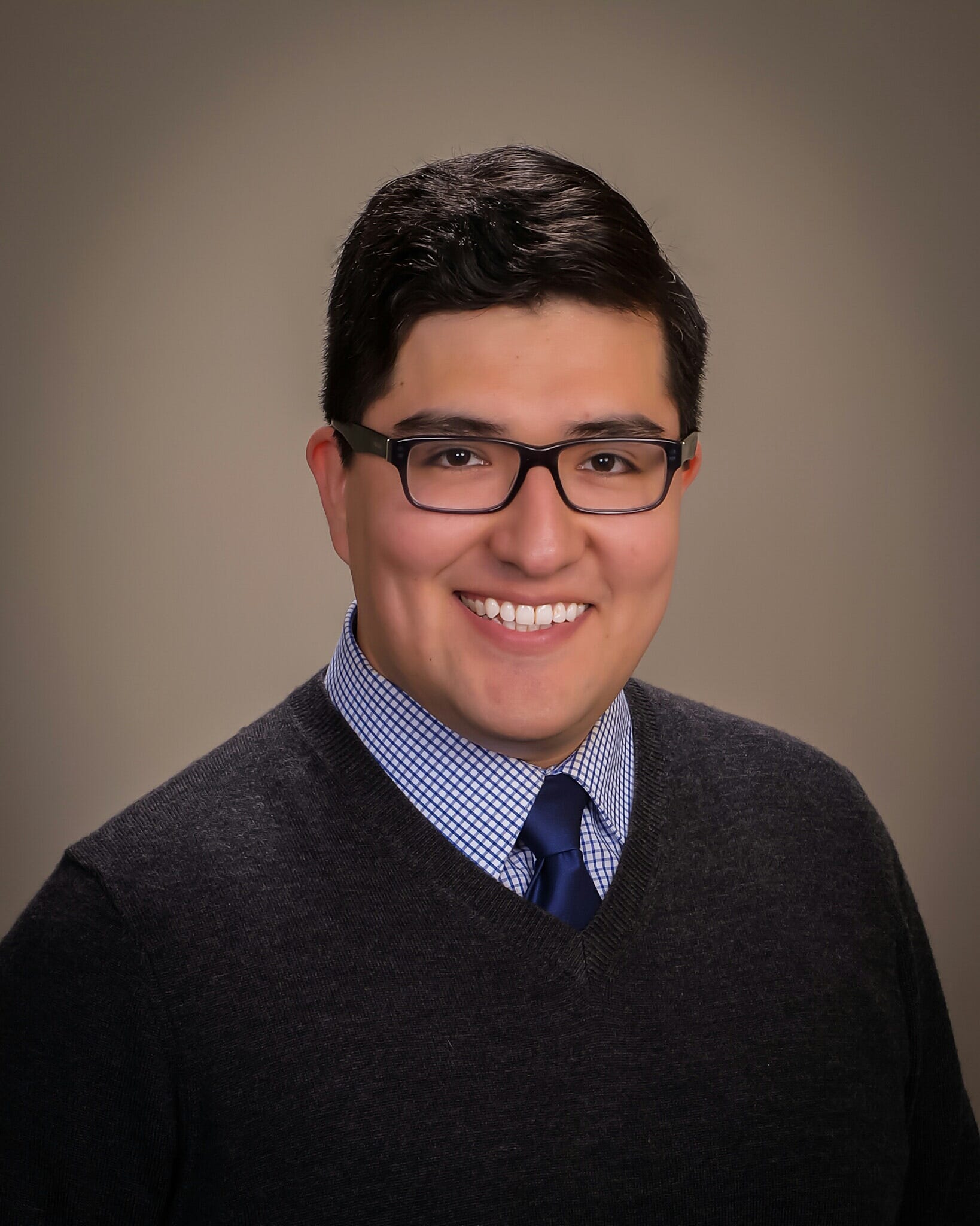 Bryan De La Torre – Medium