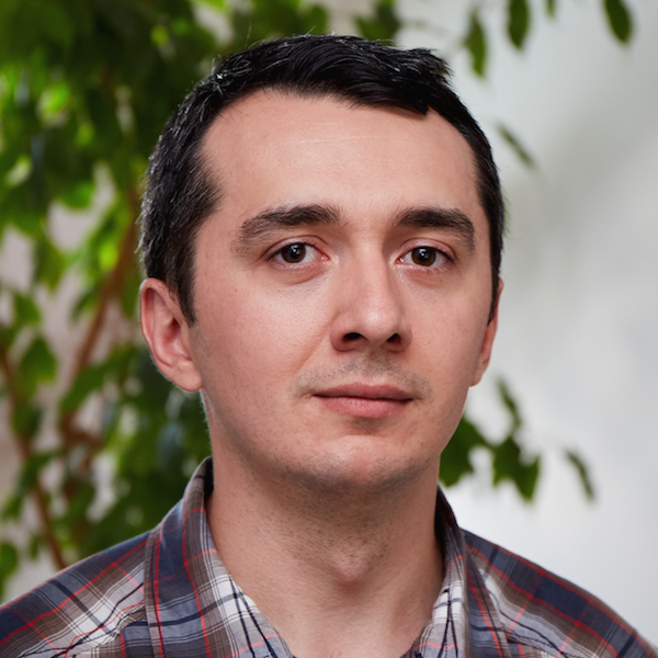 Andrei Chis – Medium