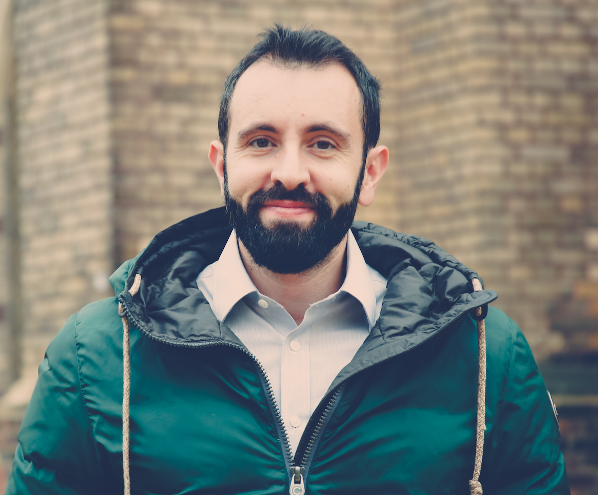 Simone Casciaroli – Medium Simone Casciaroli – Medium