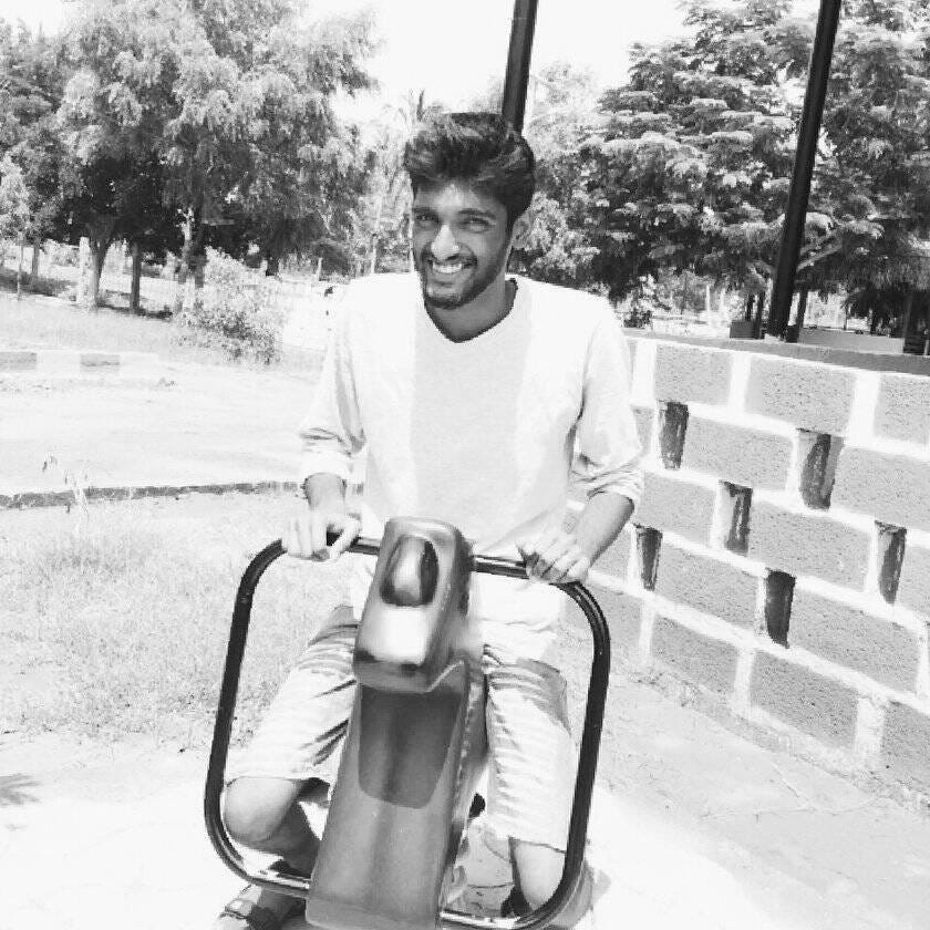 Joshua Samuel – Medium