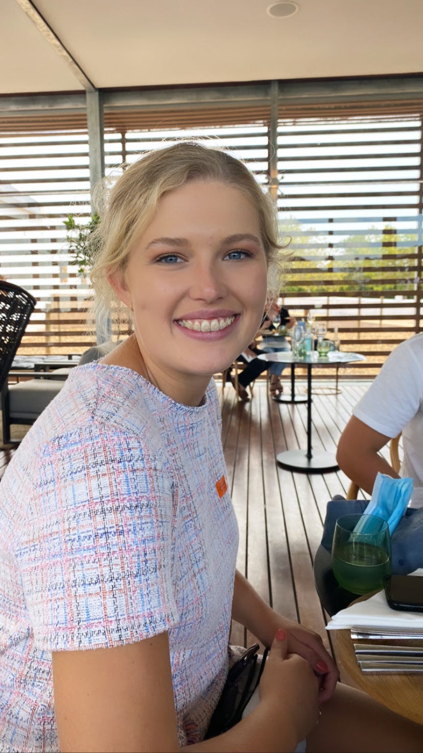 Emma Hobson – Medium