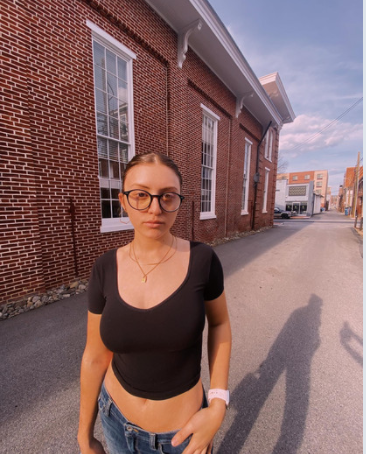 Maria Crowe – Medium