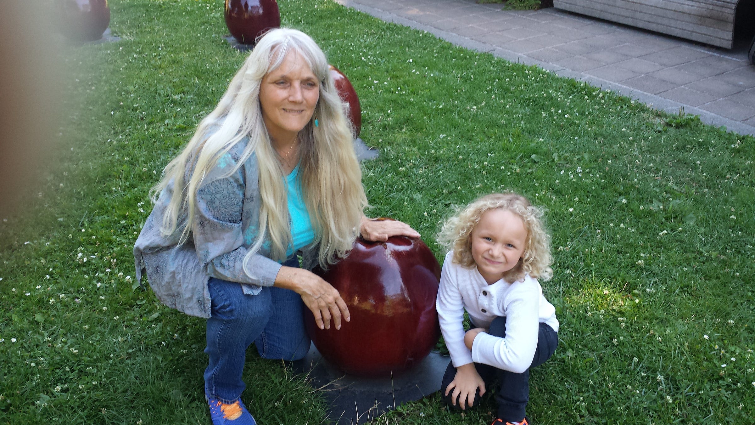 Melinda Miller-Hippauf – Medium