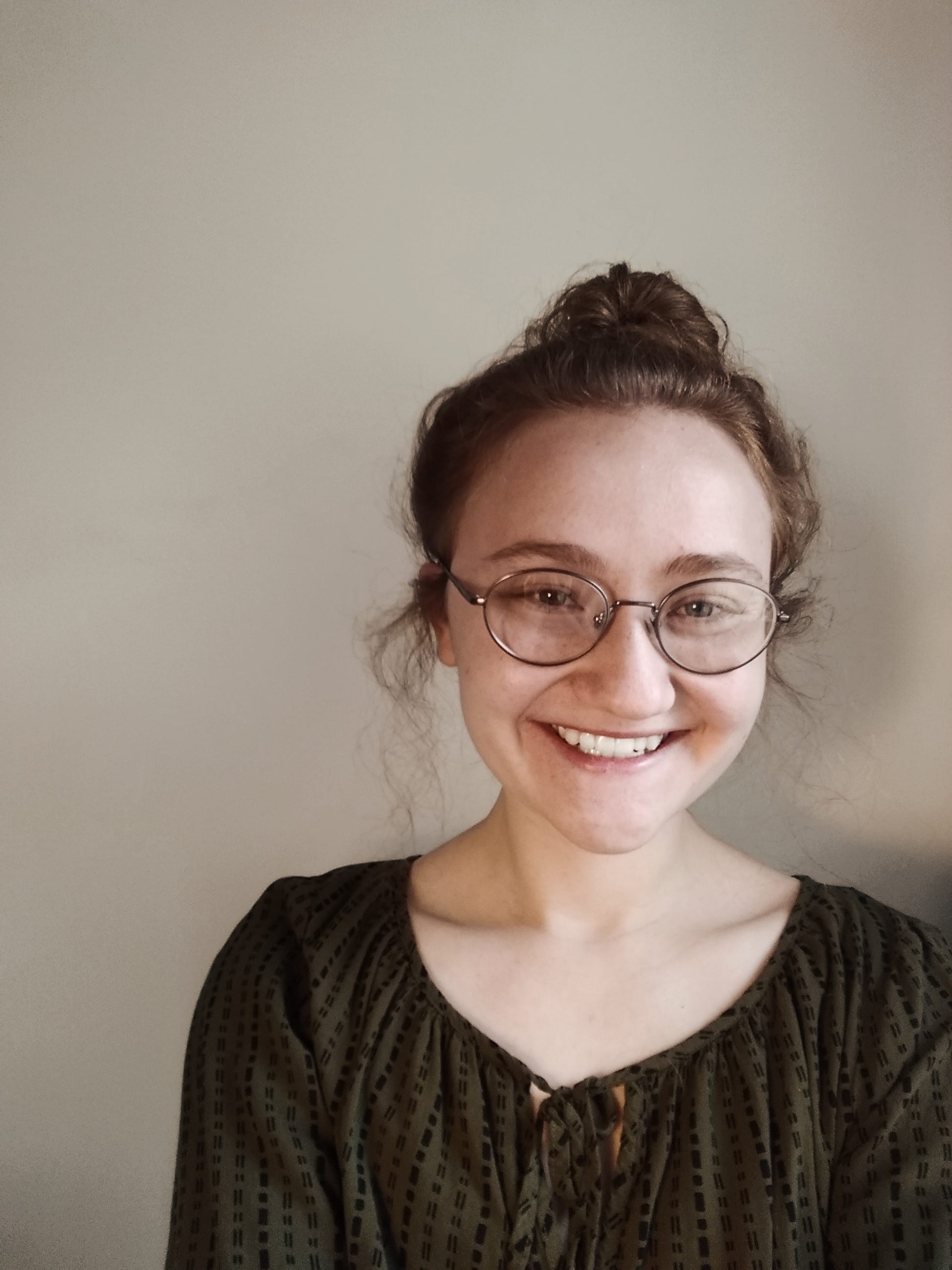 Sarah Gregory – Medium