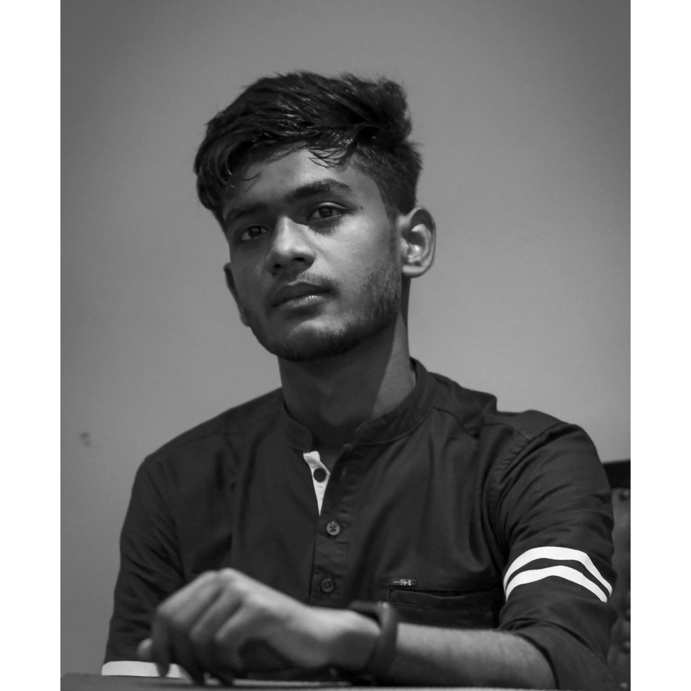 Sekh Munaf – Medium