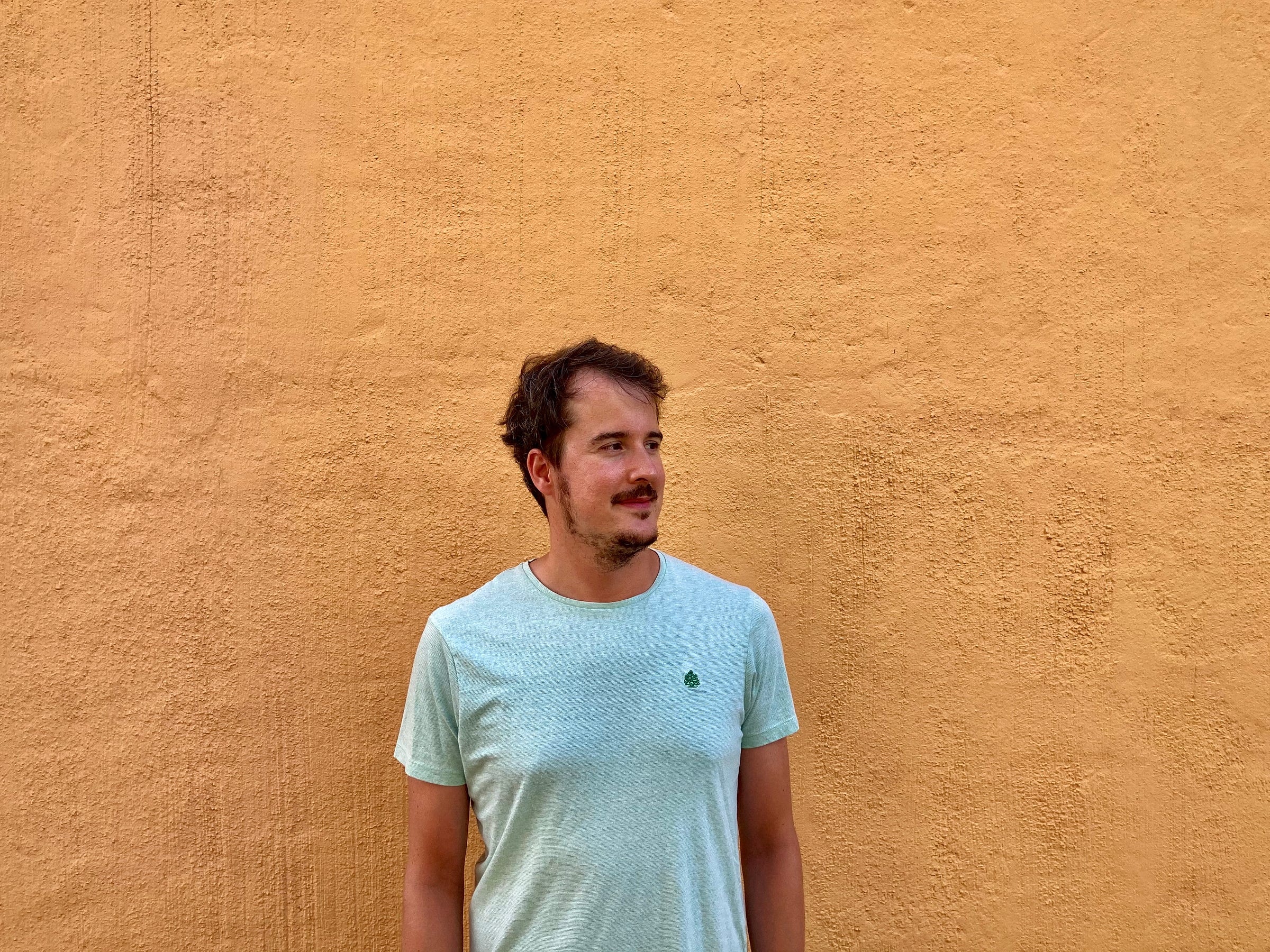 Hugo Sáez – Medium