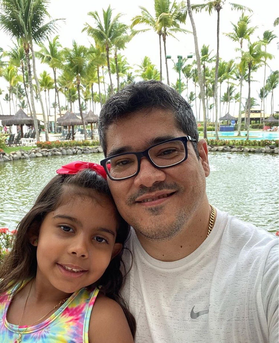Ossal Nelson – Medium