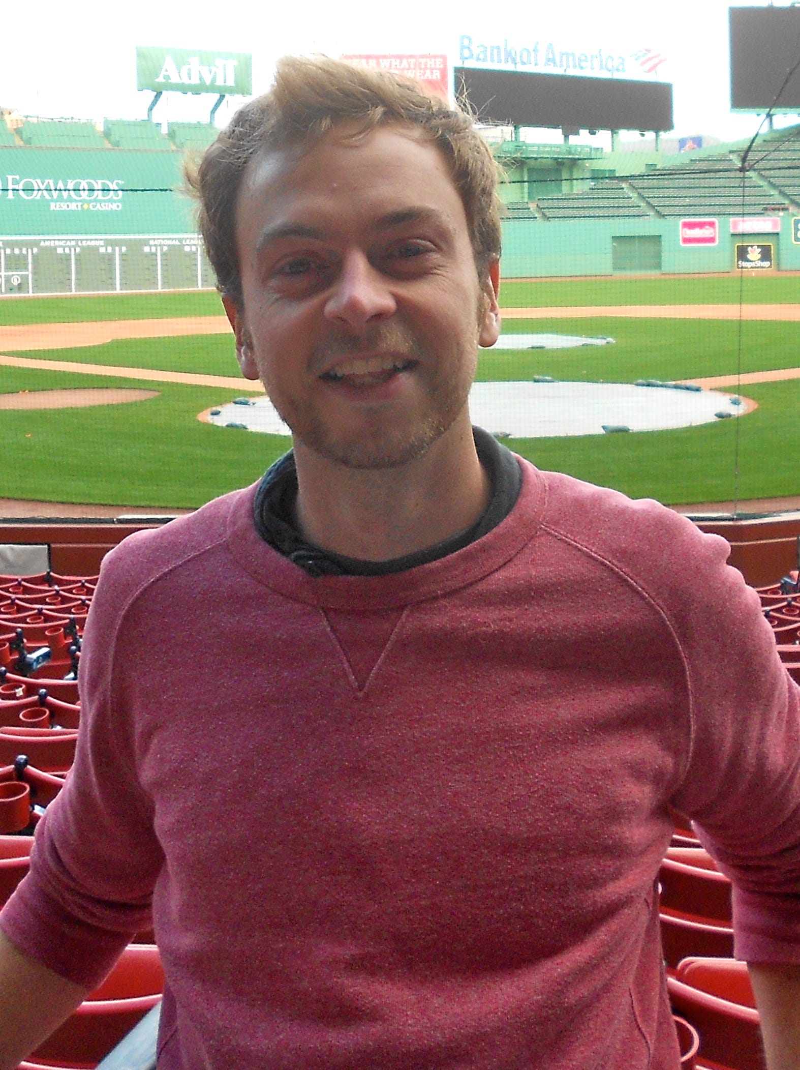 Neil Andrews – Medium