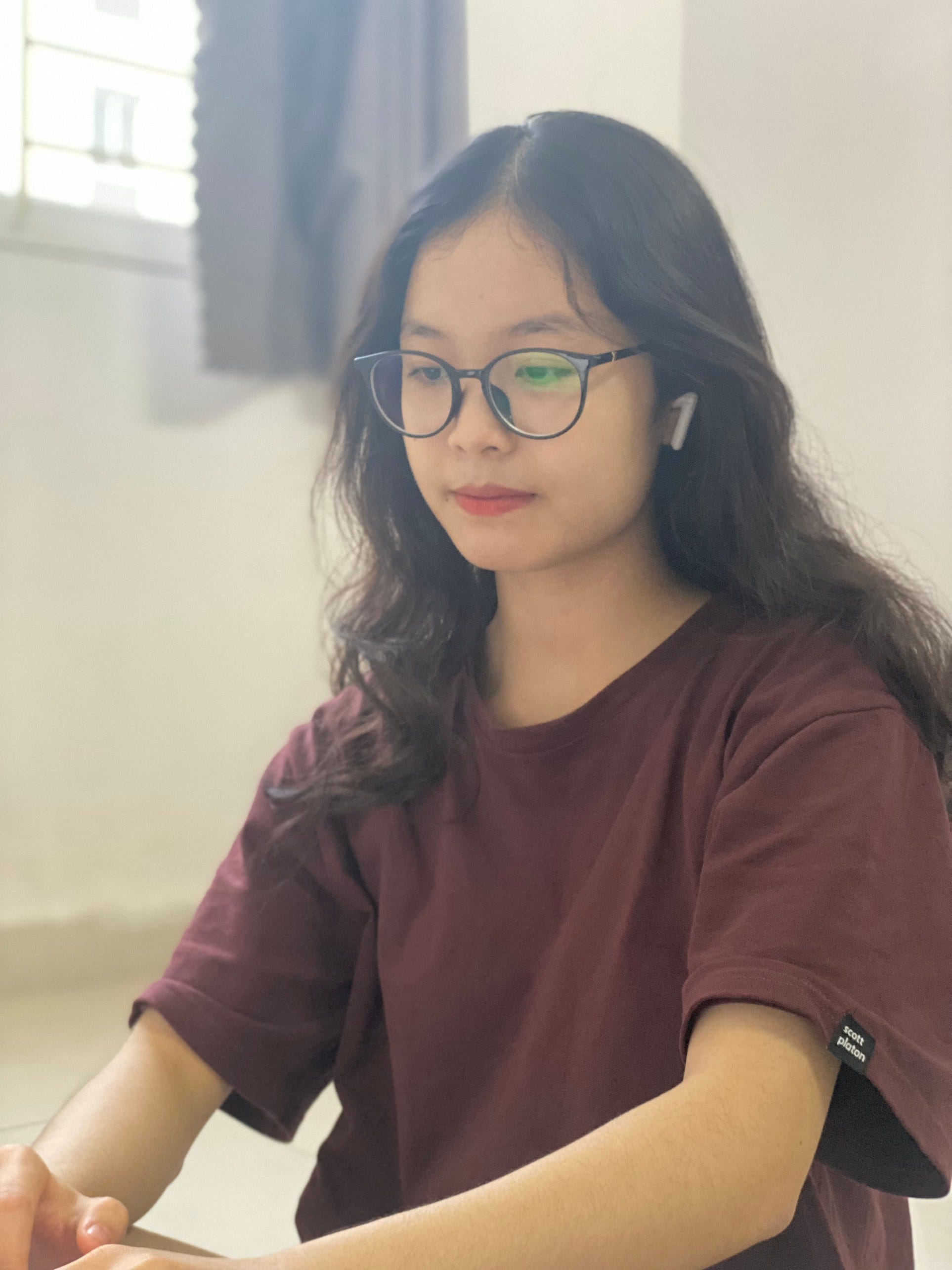 Karis Pham – Medium