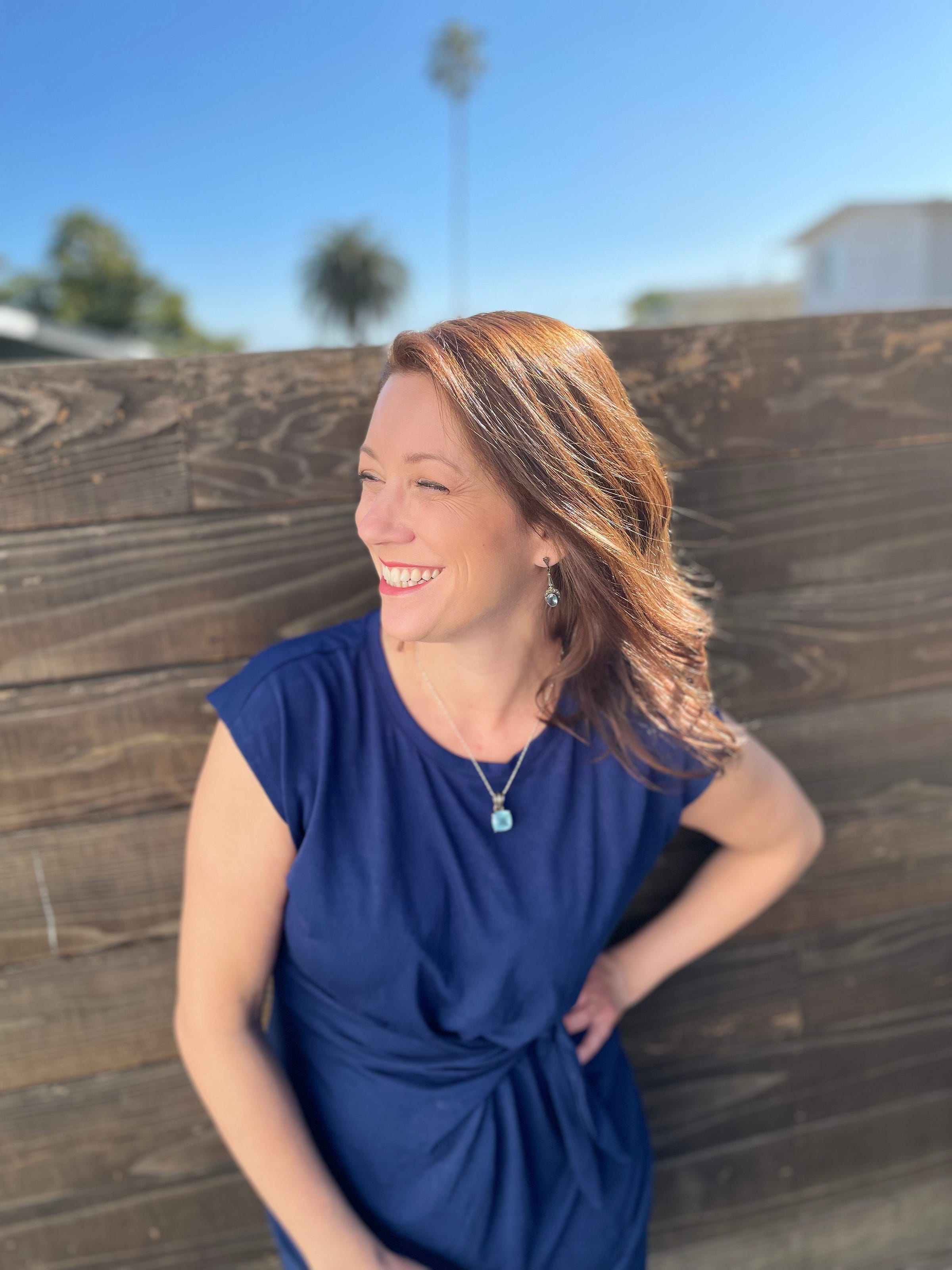 Jennifer Nesbit – Medium