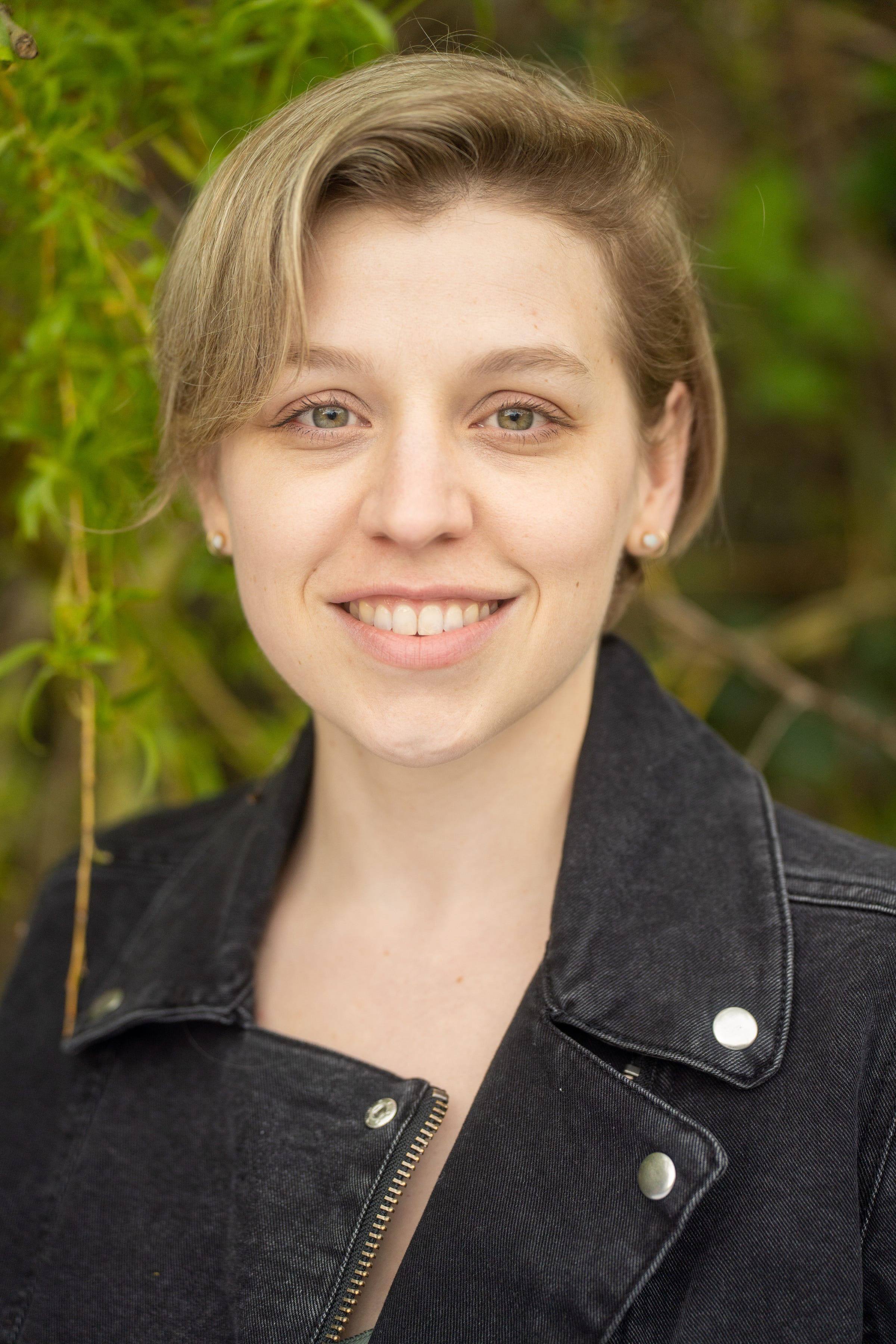 Dominique Roy – Medium
