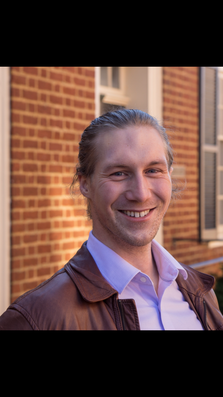 Conrad Sienkiewicz – Medium