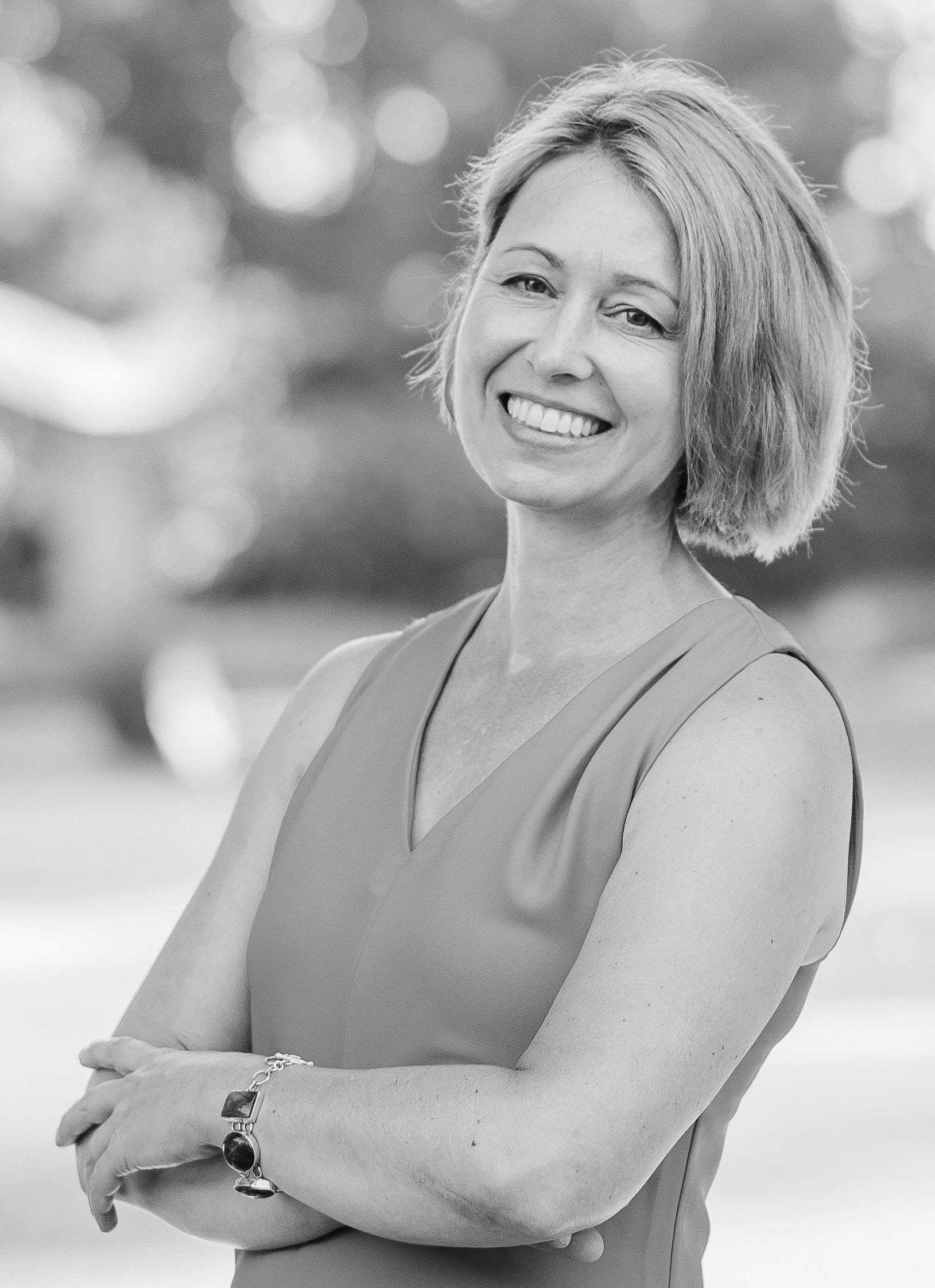 Sarah Gates – Medium