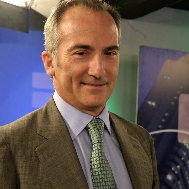 Emilio Ocampo – Medium