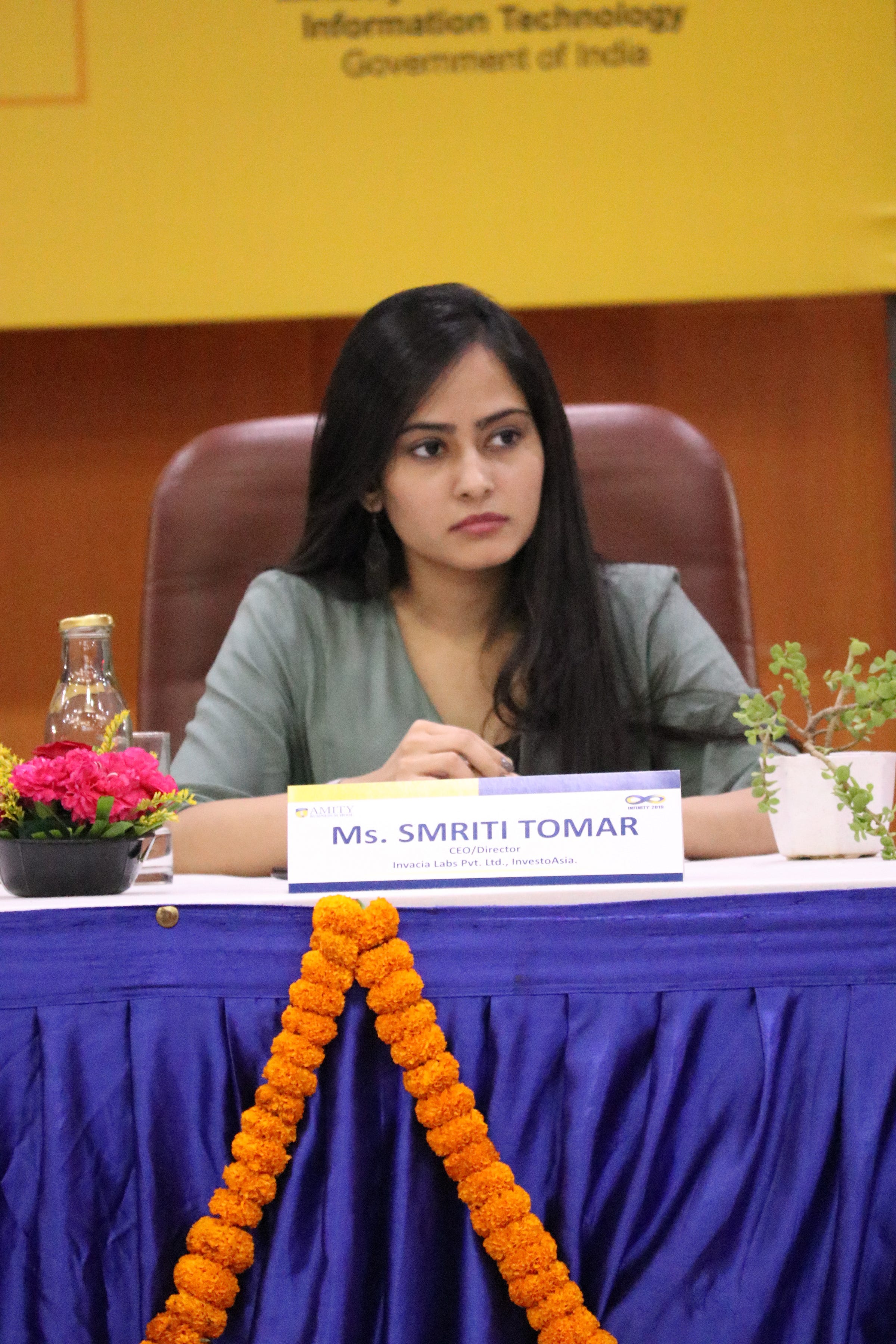 People following Smriti Tomar