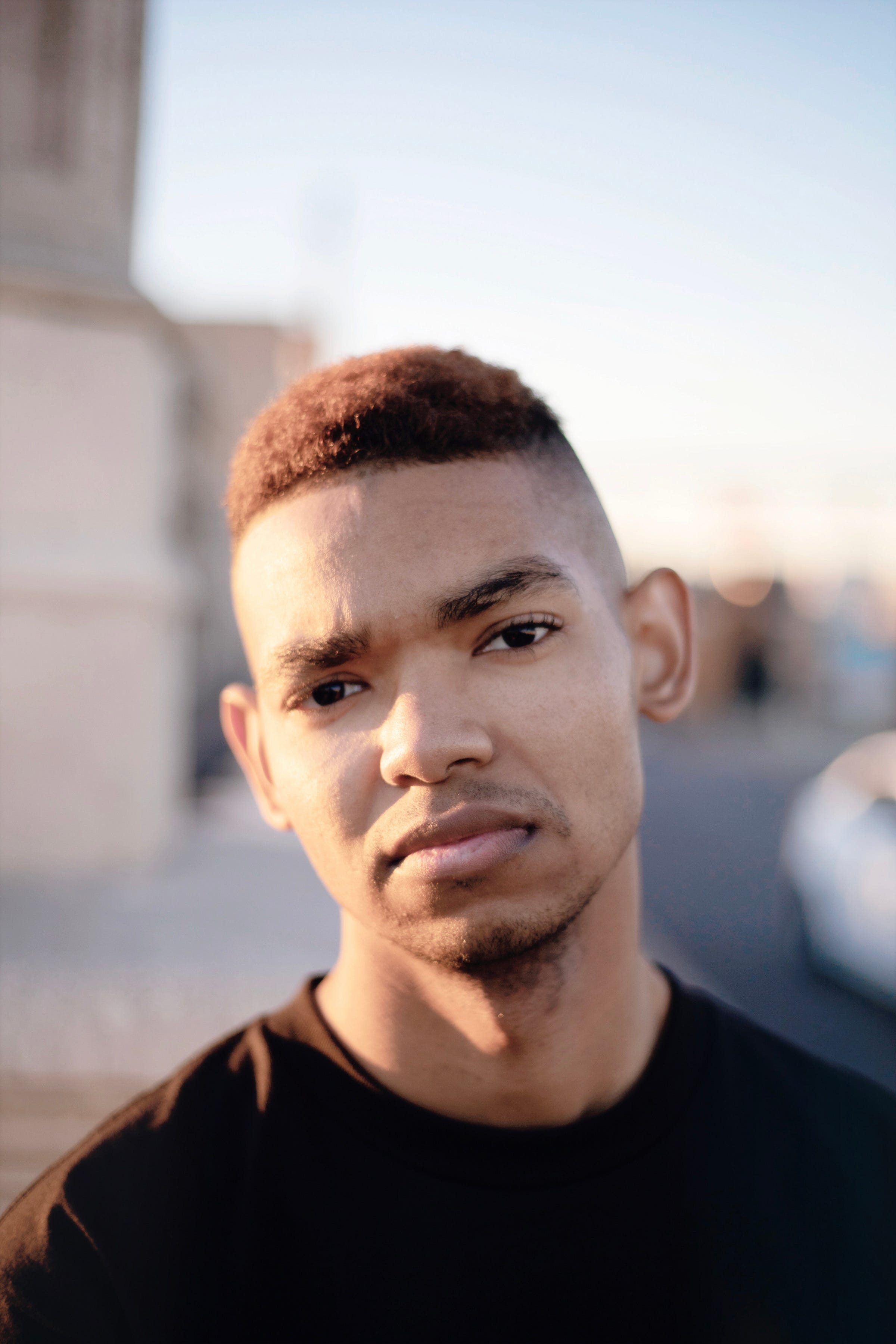 Aaron Lorick – Medium