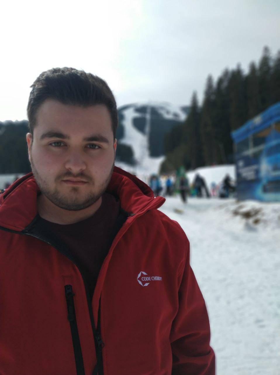 Kaltrin Ismaili – Medium