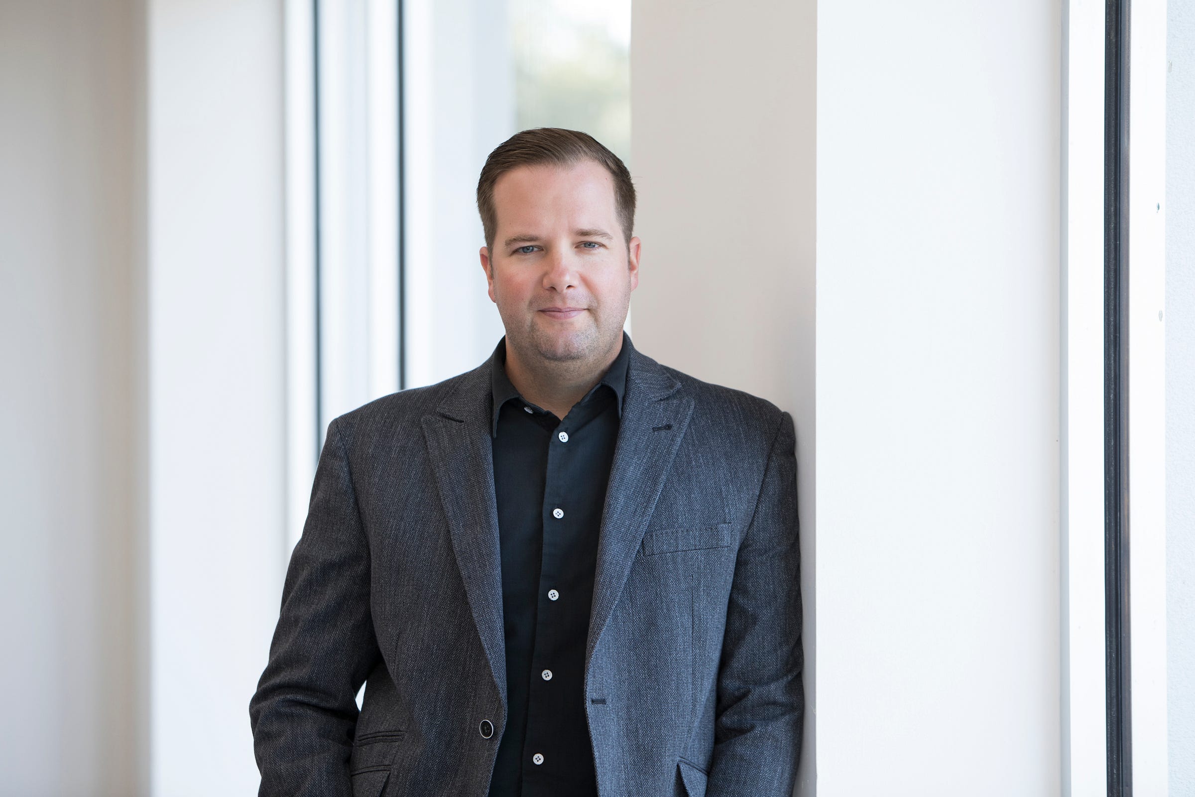 Joe Sampson – Medium