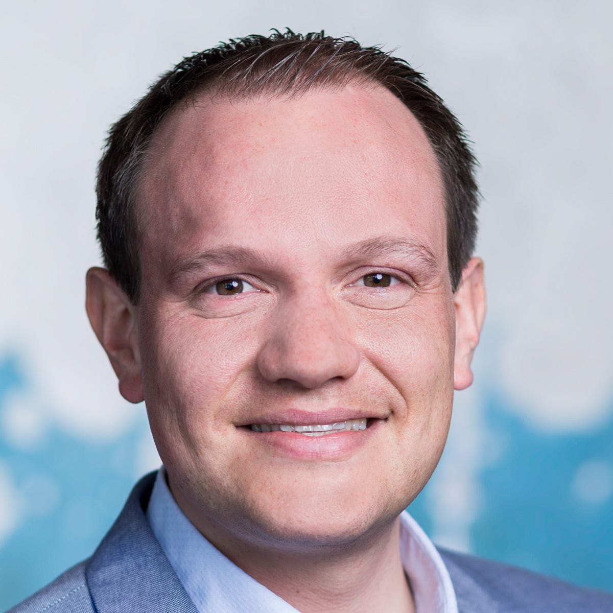 Dimitri Burkhard – Medium