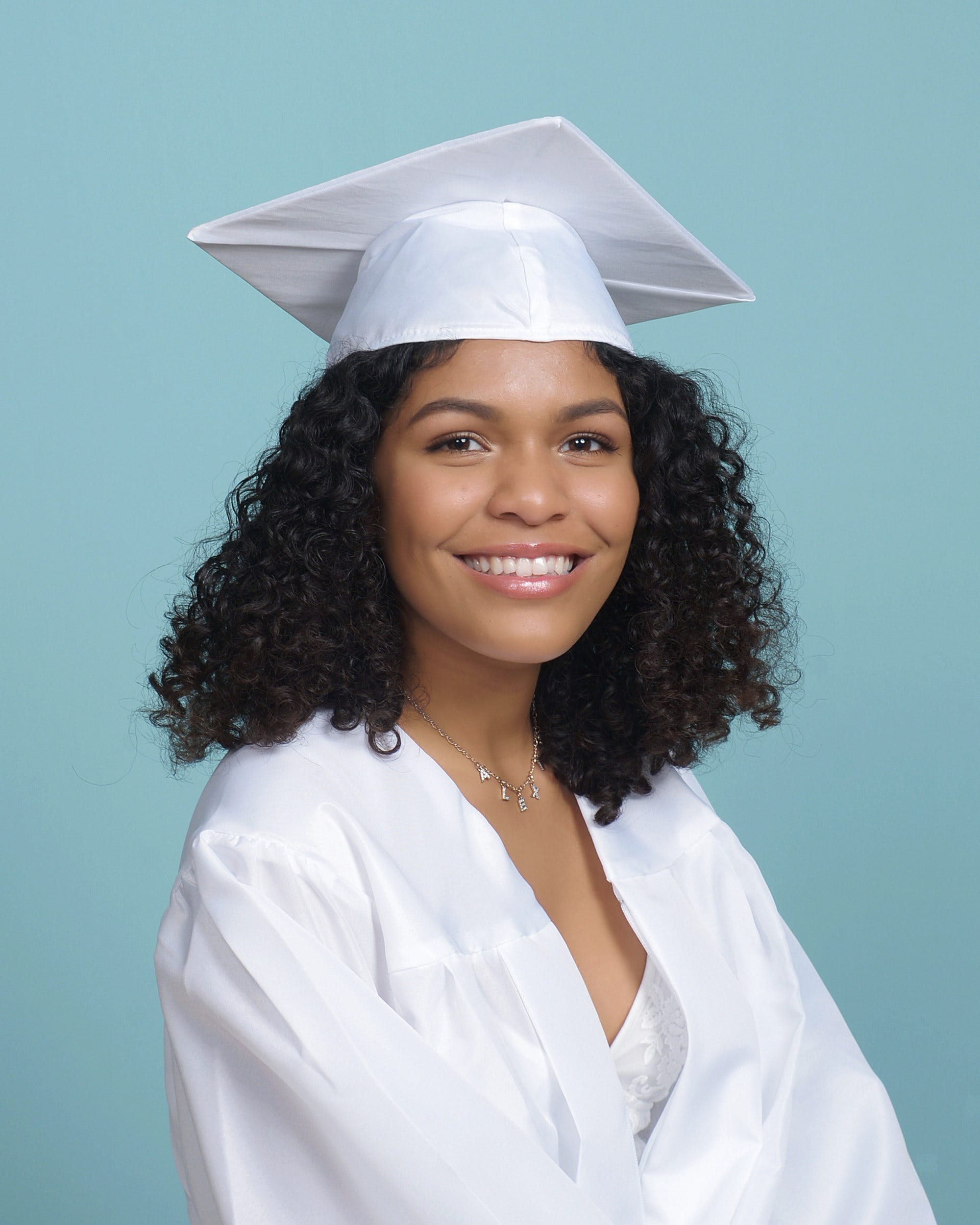 Alexis Alexander – Medium