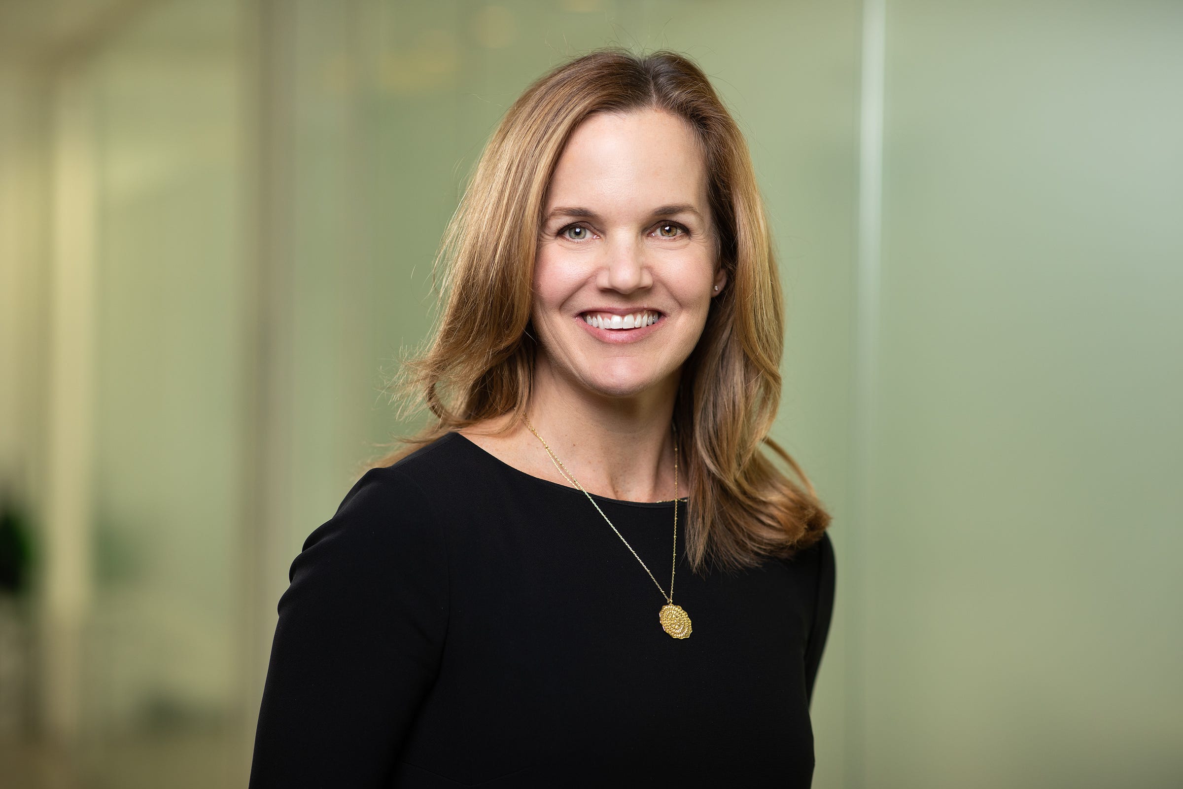 Kate Sampson – Medium