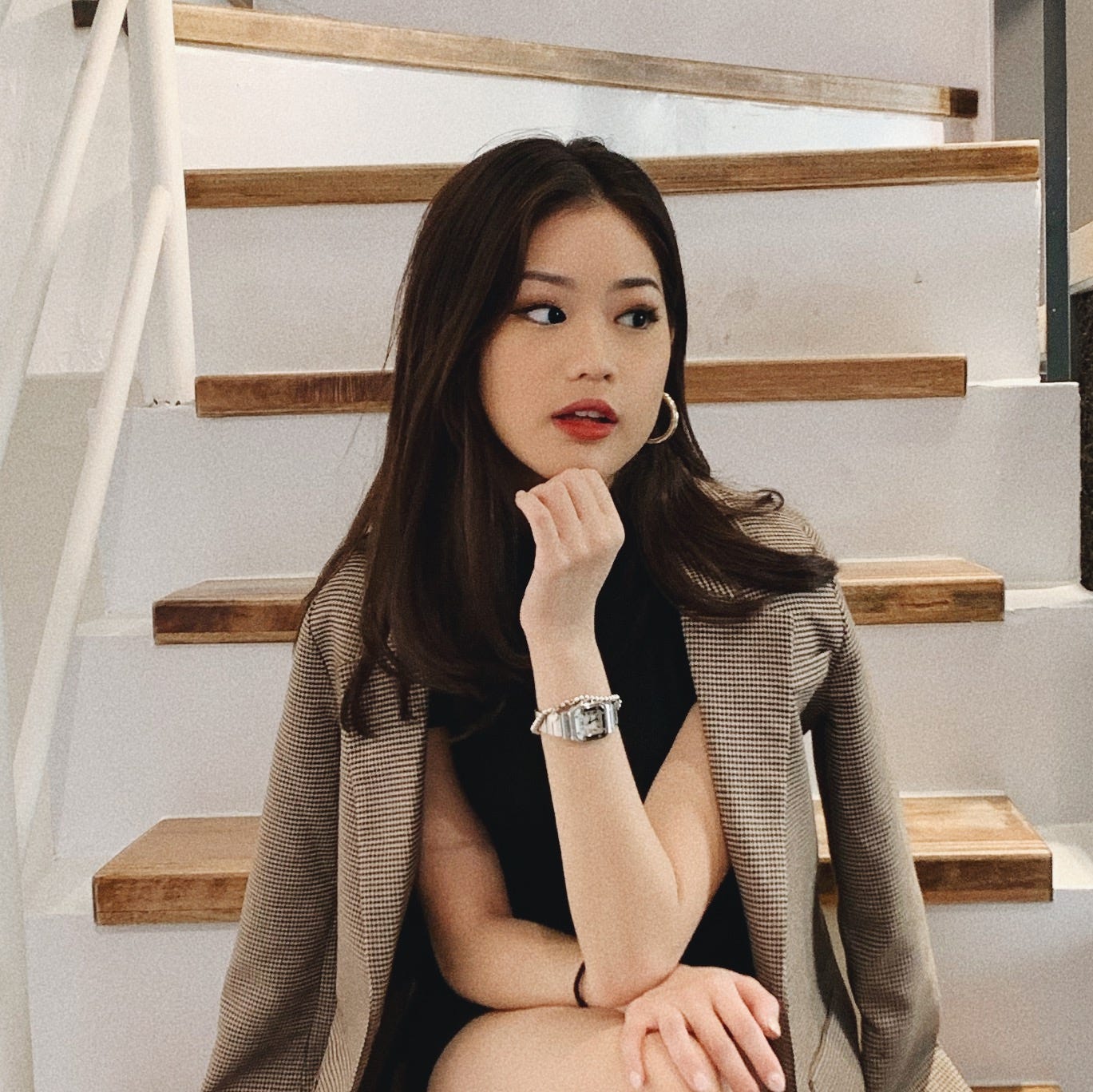 People following Rose Kuan