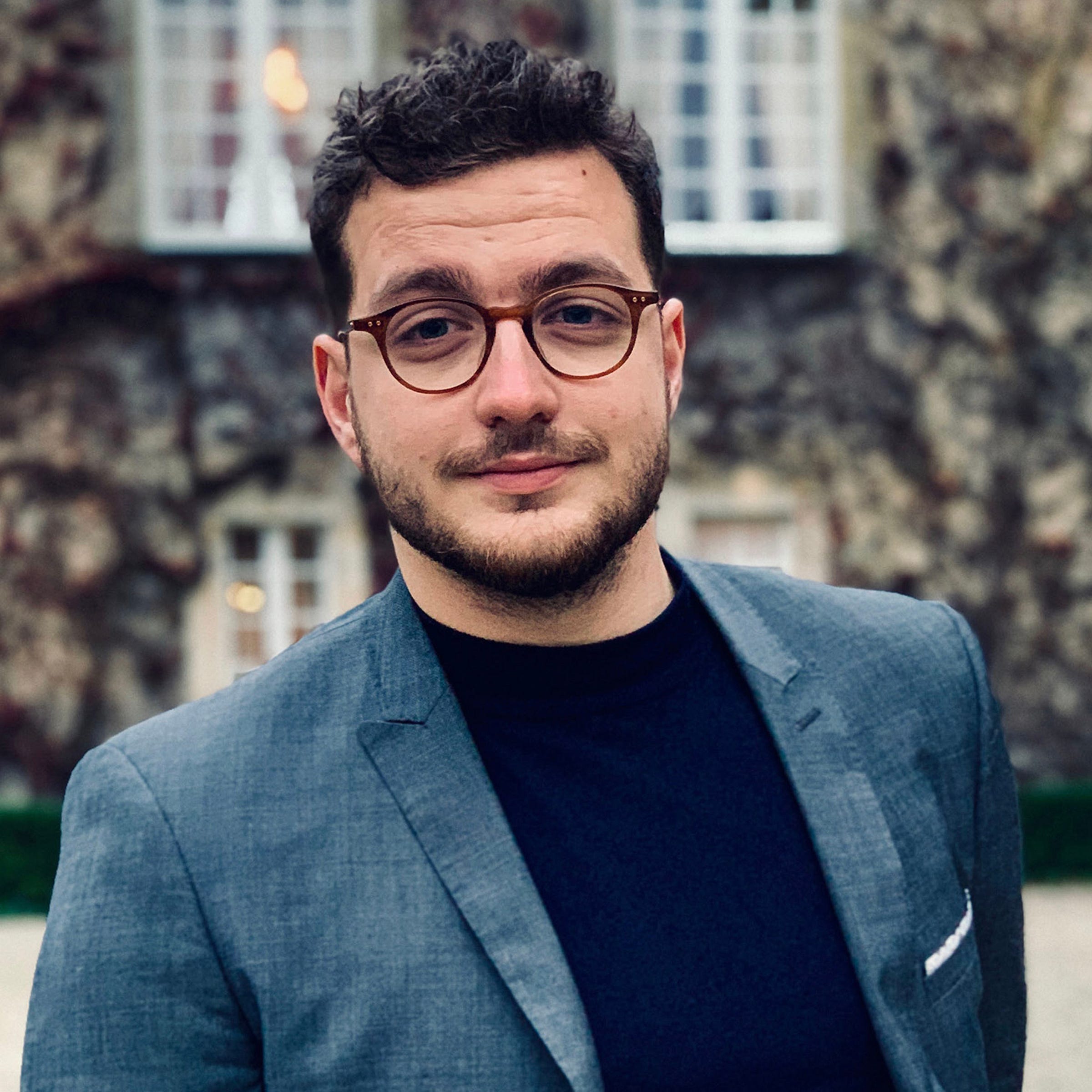 Maxime Besson – Medium