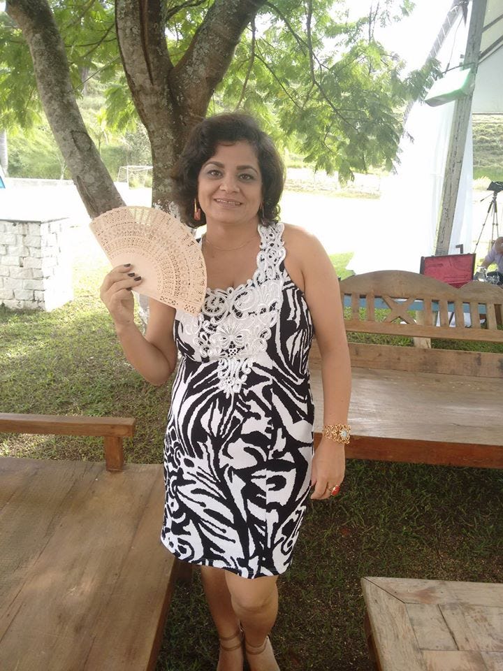 Célia Rodrigues – Medium