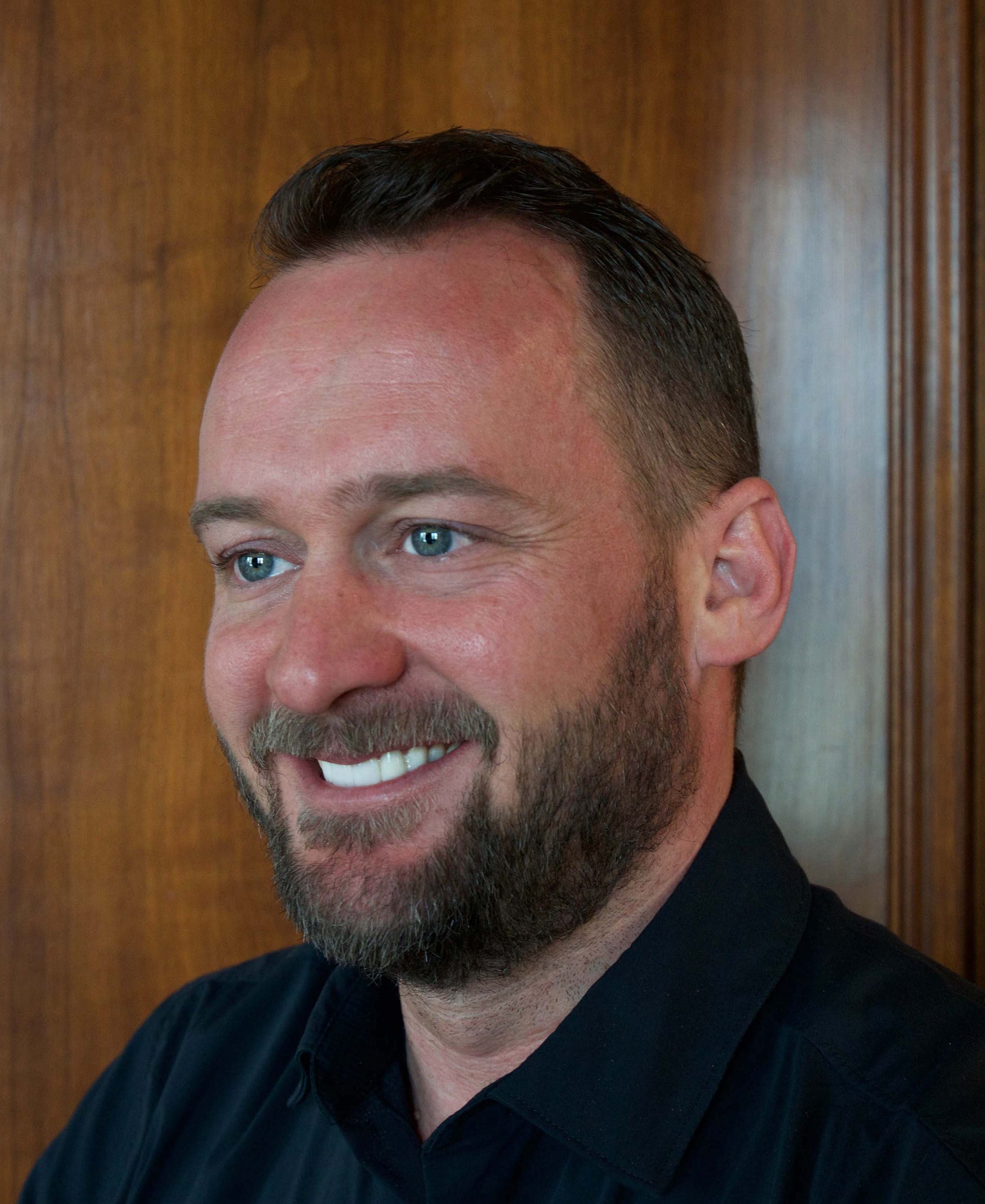 Wes Sims – Medium