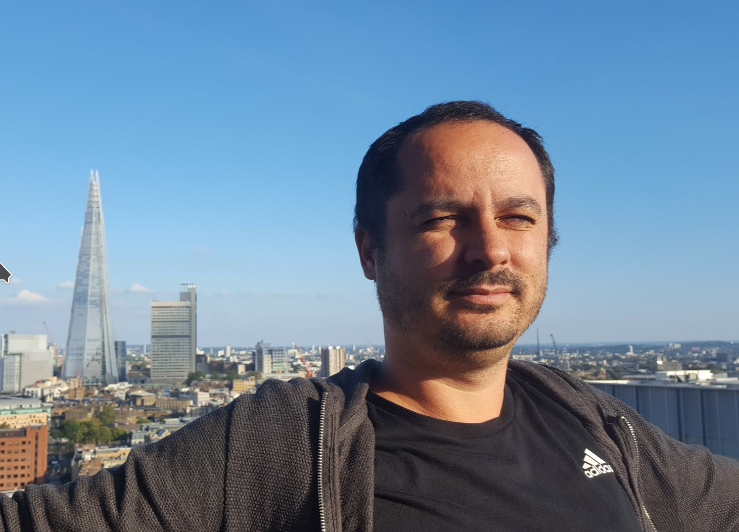 Dan Stangaciu – Medium