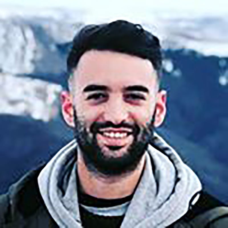 Alejandro Montes – Medium