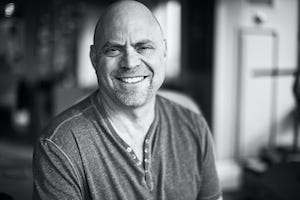 Steven Kane – Medium