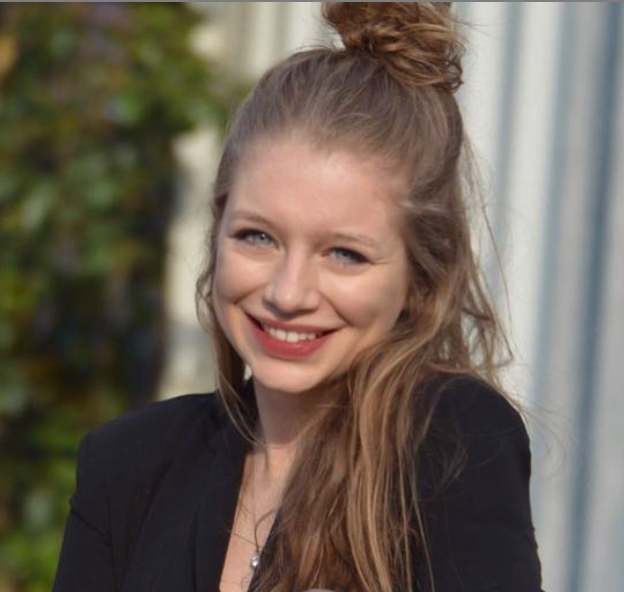 Marion Carrier – Medium