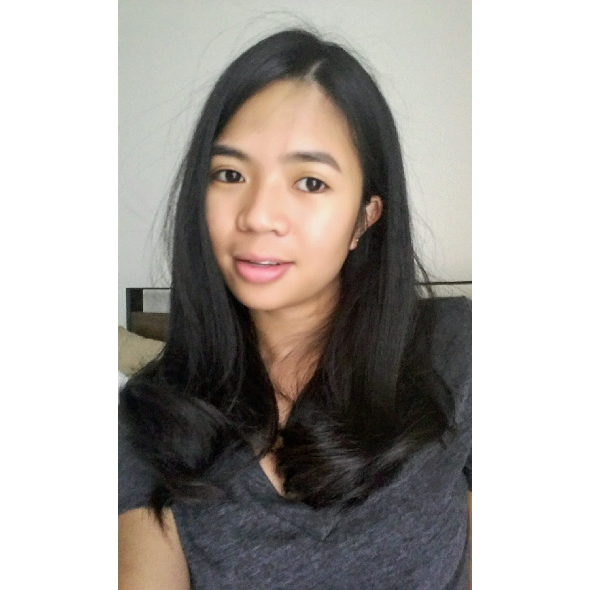 People following Lorraine Enverzo