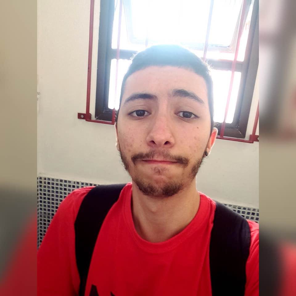 HUGO COUTINHO – Medium