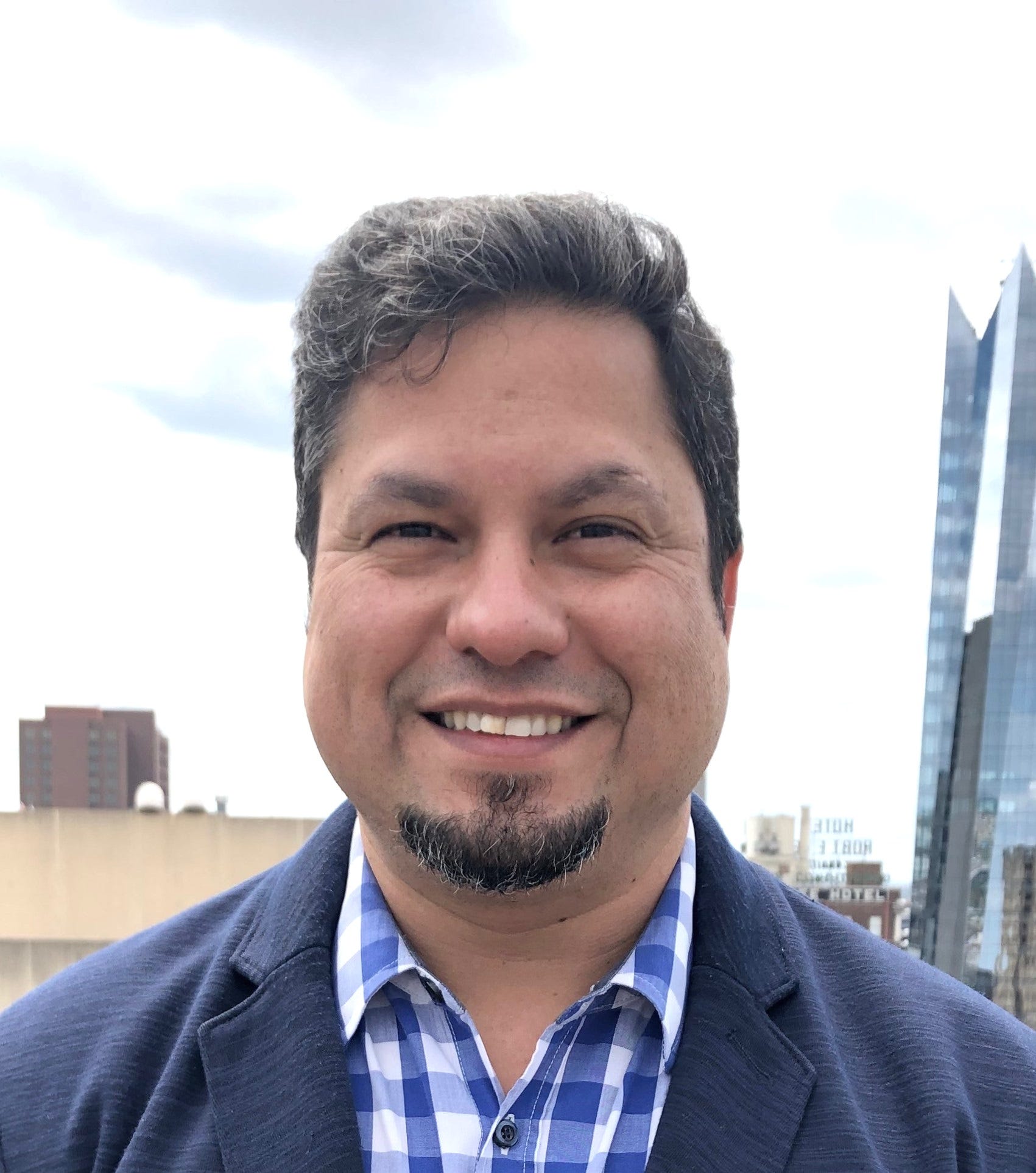 Richard Leon – Medium